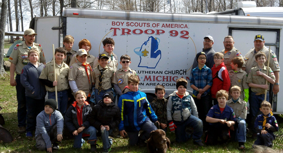 Scouts clean up | News, Sports, Jobs - The Alpena News